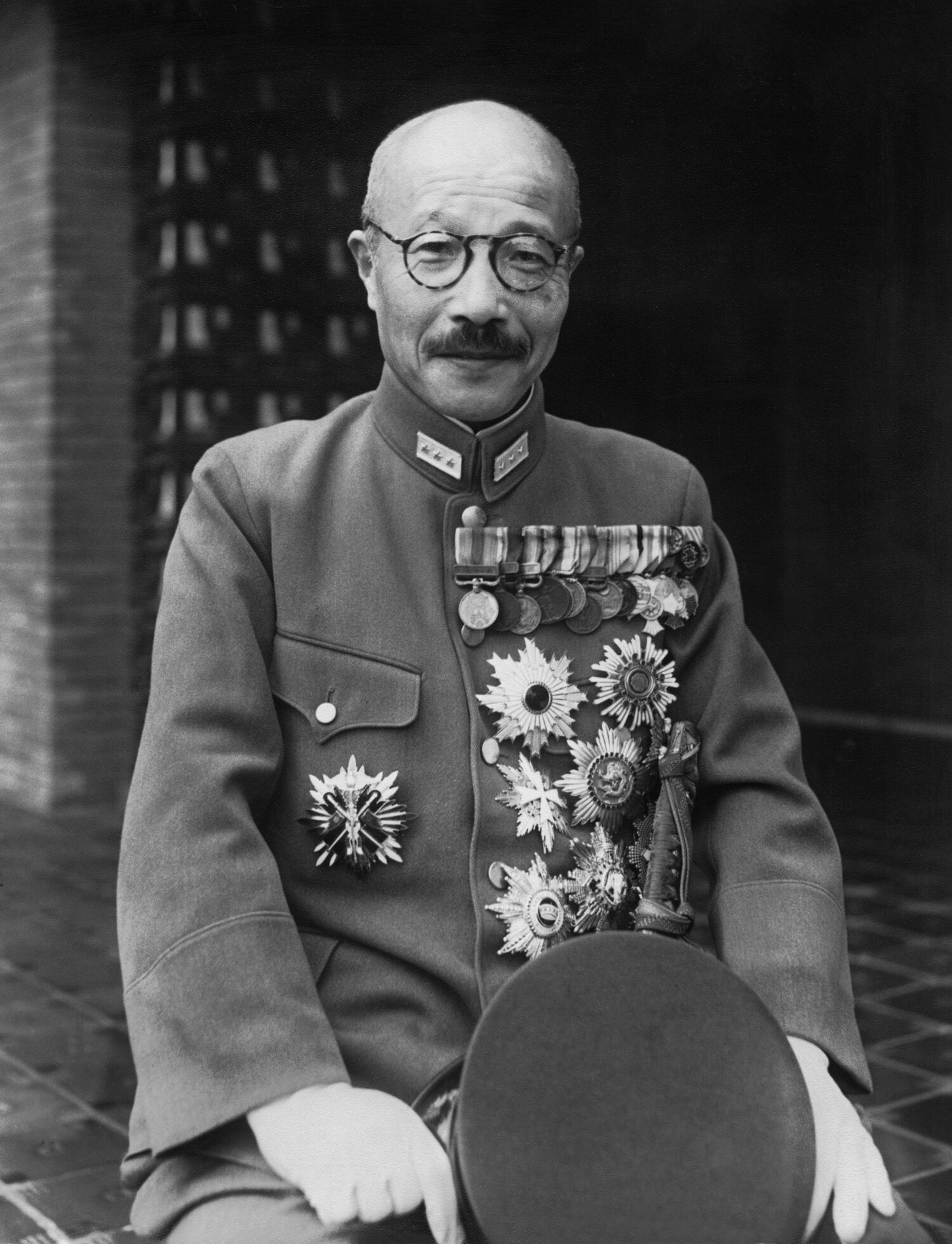 Biografía de Hideki Tojo - VIDAICONICA